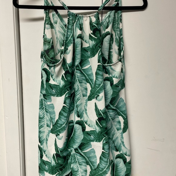 Tops | Womens Palm Leaf Tank Size Medium Euc | Poshmark